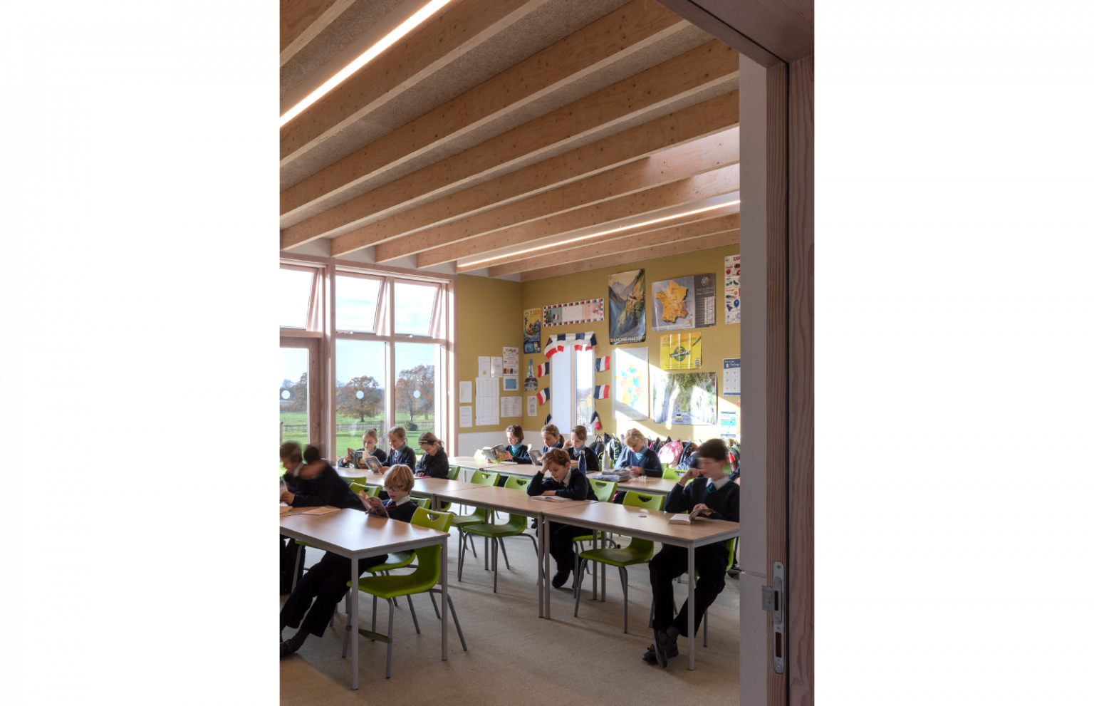 Pinewood School learning facilities for a primary school in Wiltshire